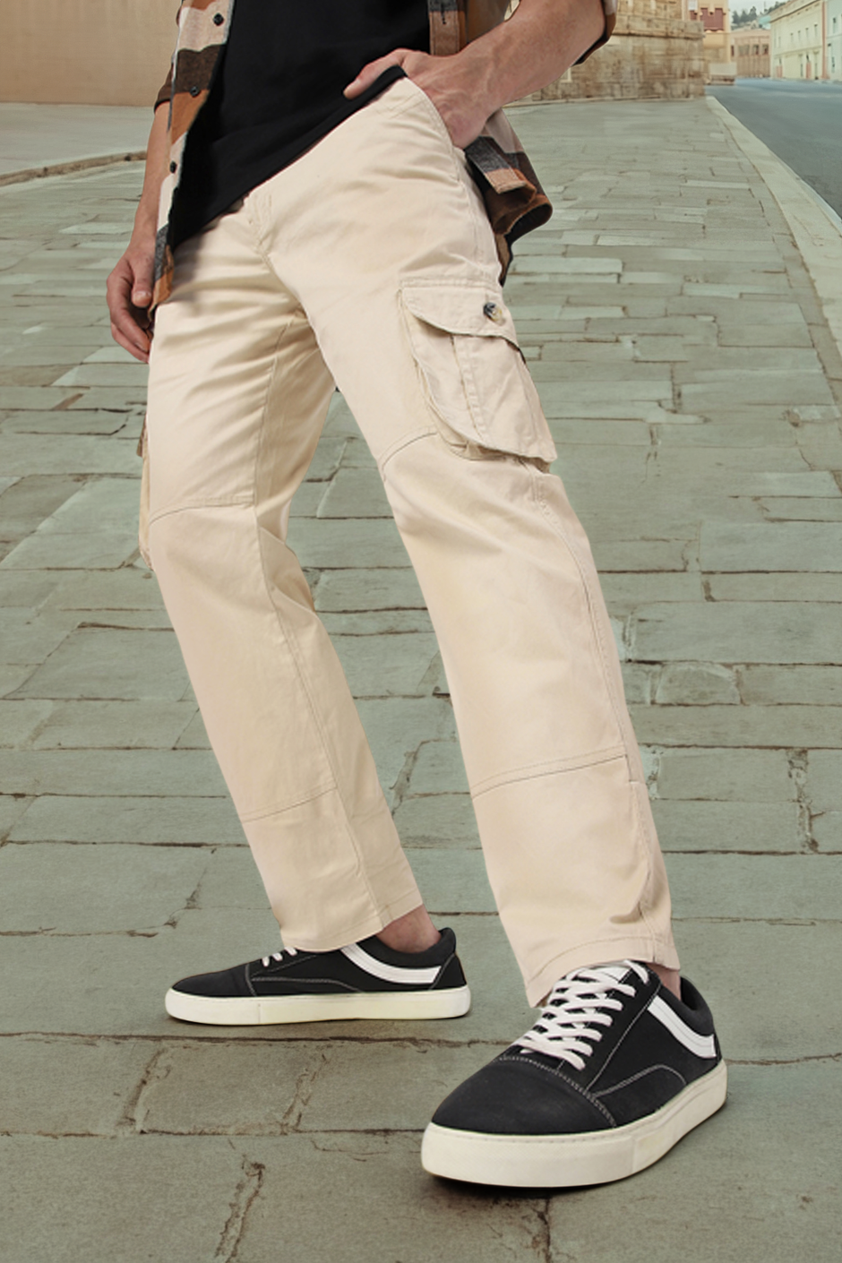 Men's Cream Regular Fit Solid Cargo Chino Pant with 6 Pockets – Urbano ...